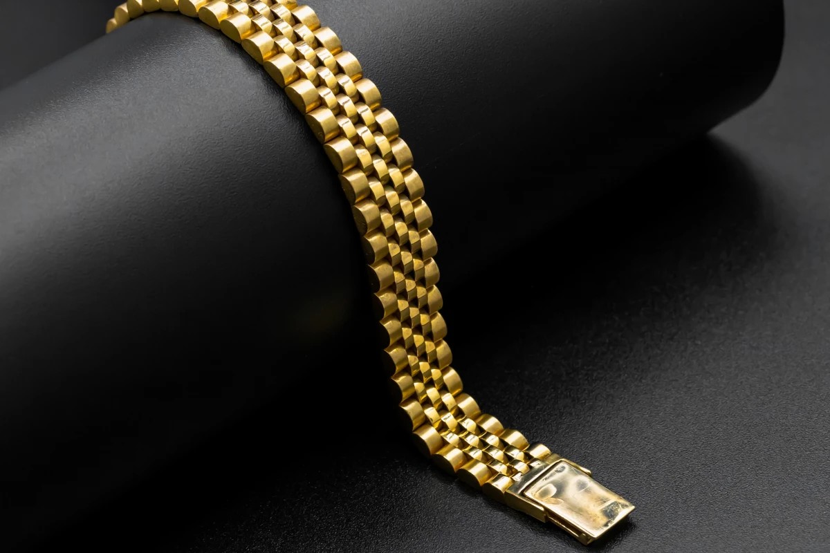 9ct Yellow Gold Mens Rolex Style Design Bracelet 36g - Out of stock