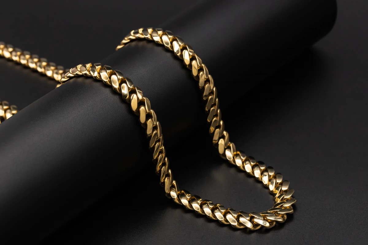 9ct Yellow Gold Flat Curb Chain 159.2g