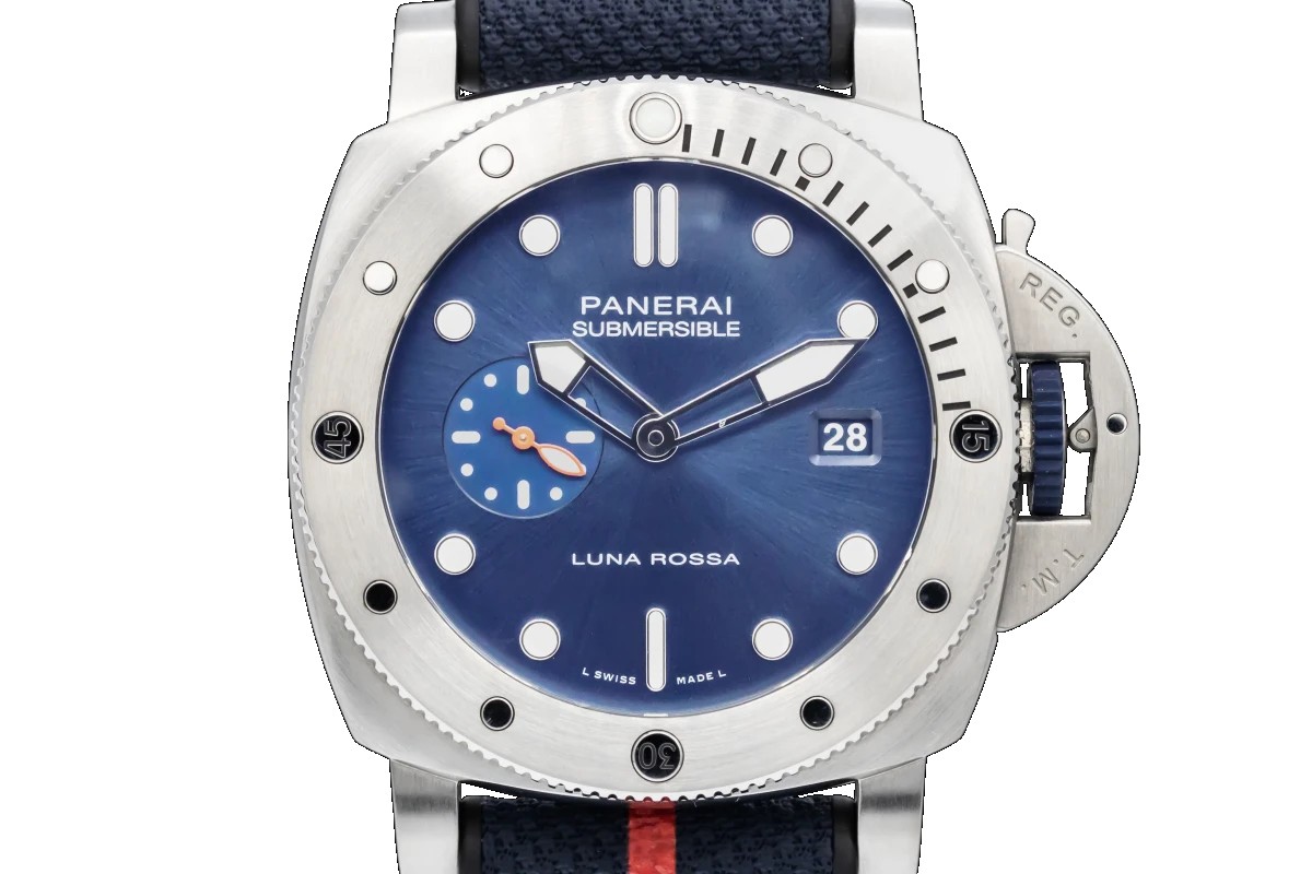 Panerai Submersible Quarantaquattro Luna Rossa 44mm Blue Rubber ...