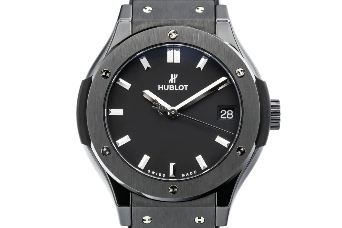 Hublot Classic Fusion Quartz 33mm Black Rubber 581.CM.1171.RX 2020